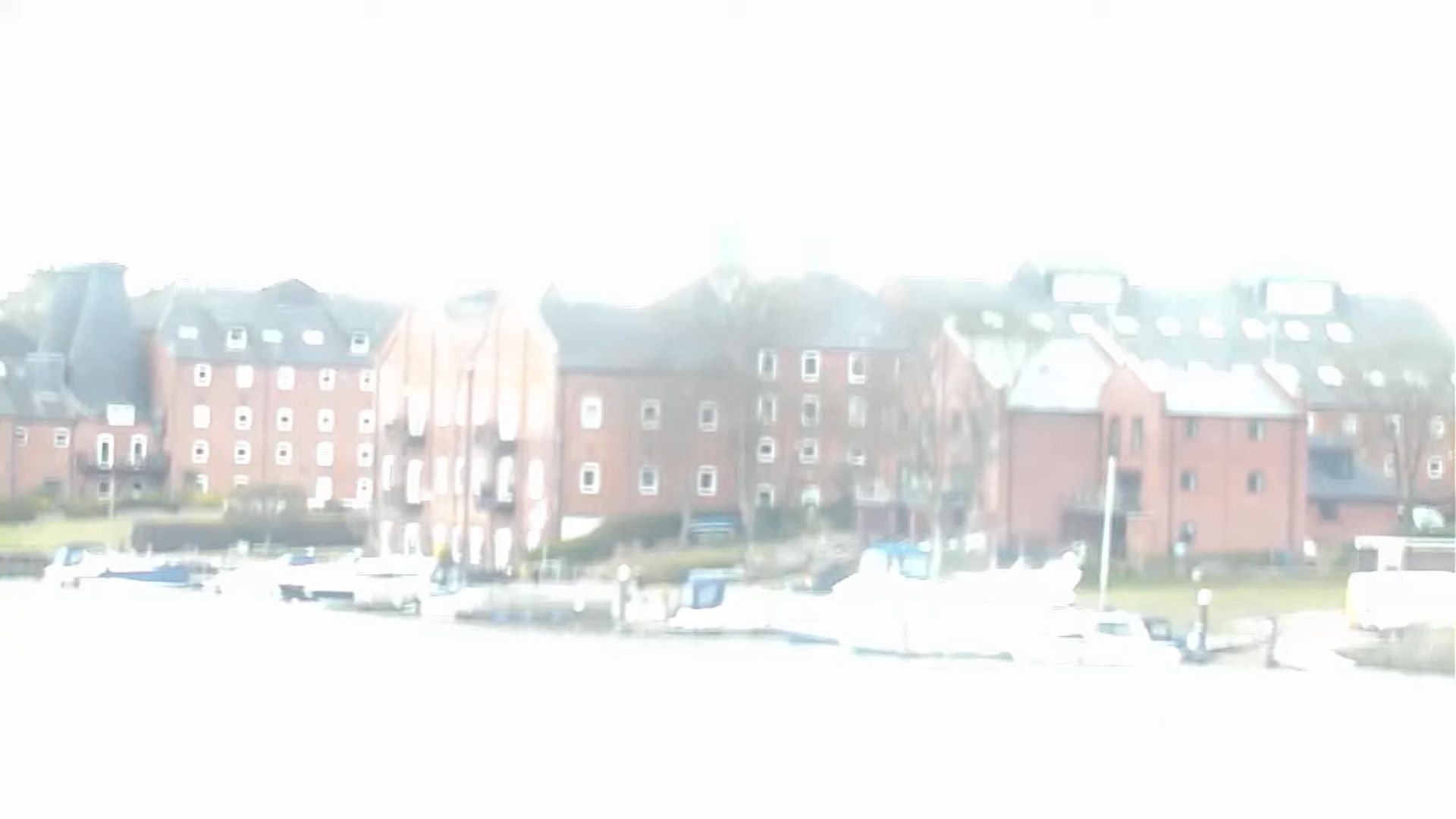 Oulton Broad Webcam - Lowestoft, England, UK - Real Time Video