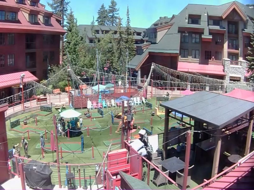 Heavenly Village Live Webcam - California, USA - Webcam Expo