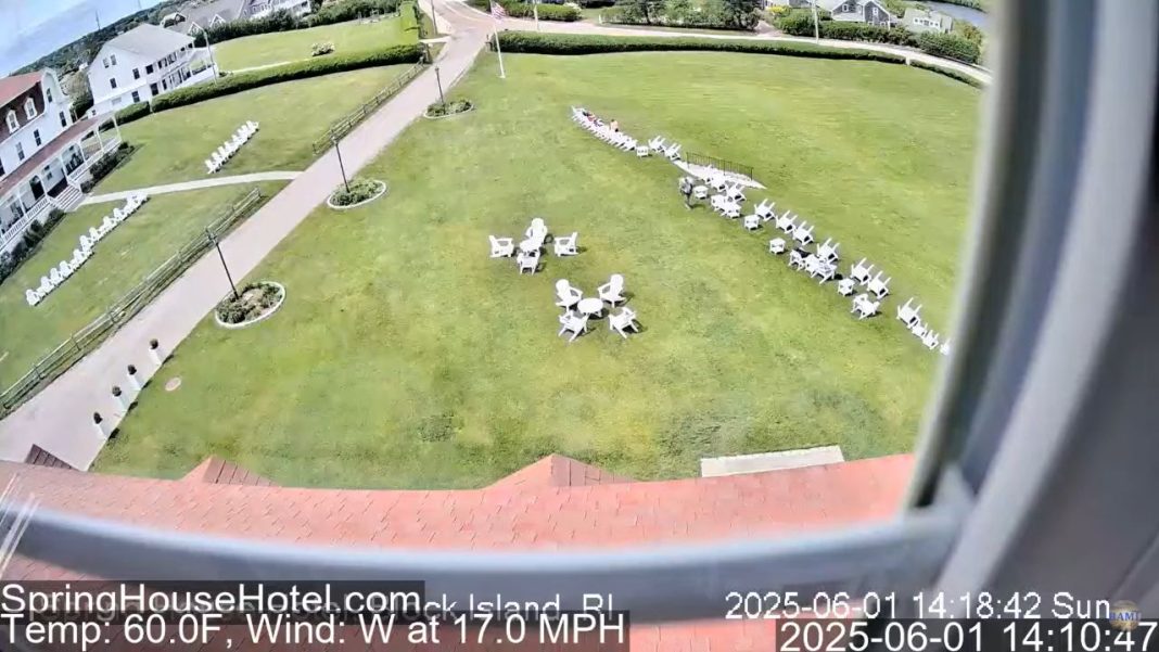 Live Webcam Narragansett Town Beach - Narragansett, RI - Webcam Expo