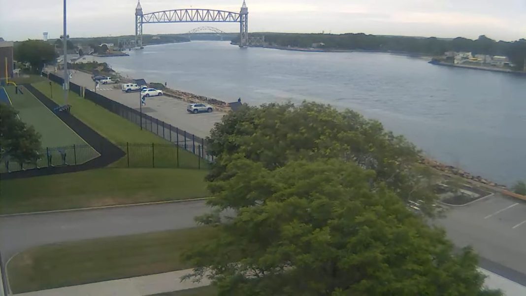 Braga Bridge Webcam | Fall River MA Weather - Webcam Expo