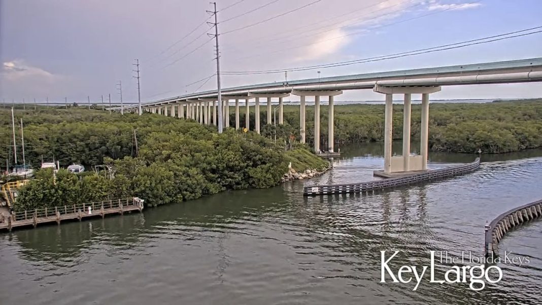 Key Largo Live Webcams - Monroe County, Florida Keys - FL, USA
