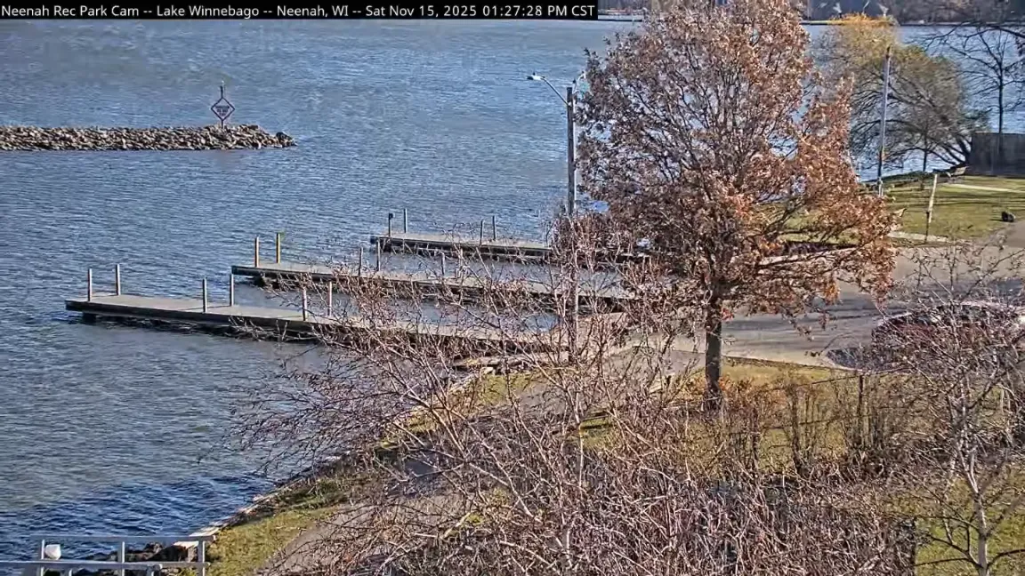 Live Algoma Harbor Webcam in Wisconsin - Real-Time Views